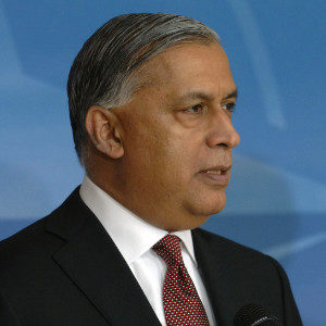 Shaukat Aziz - Keynote Speaker | London Speaker Bureau